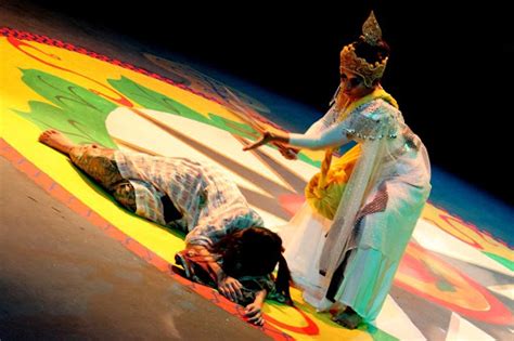 Sindo Teater Tradisional Mak Yong Iezwanmaliques Life In Random