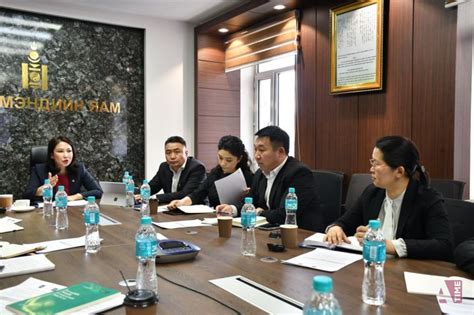 “Эрүүл мэндийн салбар дахь хүүхэд хамгааллын үйлчилгээ тулгамдсан асуудал” хэлэлцүүлэг зохион