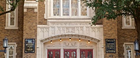 332934 Dallasimpolicyfcropandw1200andh500andqmedium