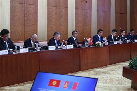 Хоёр улсын төрийн тэргүүн хэлэлцээ хийлээ