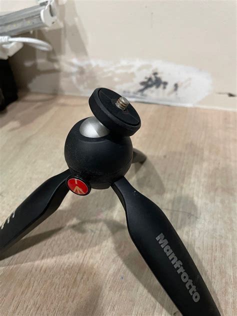 Manfrotto Tripod Photography Photography Accessories Tripods And Monopods On Carousell
