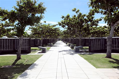平和祈念公園平和の礎横No 0193 沖縄のフリー写真素材サイトばんない堂