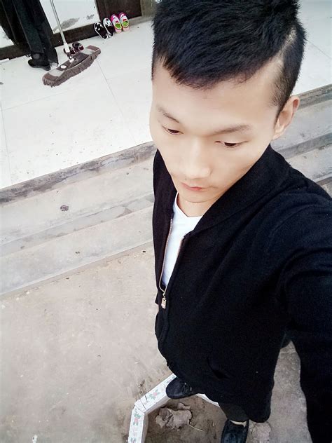 Yy M