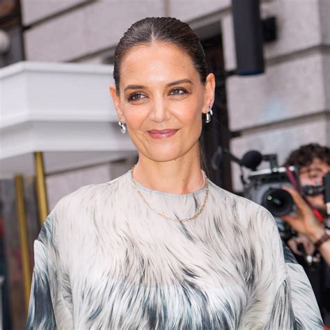 Katie Holmes Set Instagram On Fire With A Sultry Photo Shoot Marie Claire
