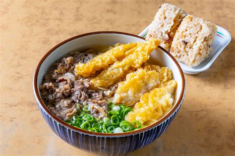 福岡麺本2023 vol 12 久留米っ子が羨ましい 毎日通いたくなる優良店讃岐の手打ちうどん 山忠 ふくおかナビ