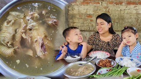 နားမူရဲ့တူ တူမလေးတွေနဲ့အတူ ကြက်ပြုတ်ပြီးလိပ်ထောင်းထောင်းစားမယ်😋🥰 Youtube