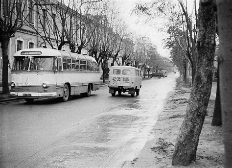 Фотографии автомобилей в центре Кишинёва. 1965 год - Locals