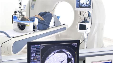 بومی سازی دستگاه رادیوگرافی تمام دیجیتال ؛ ارسال تصاویر به تمام بخش های بیمارستان تکراتو