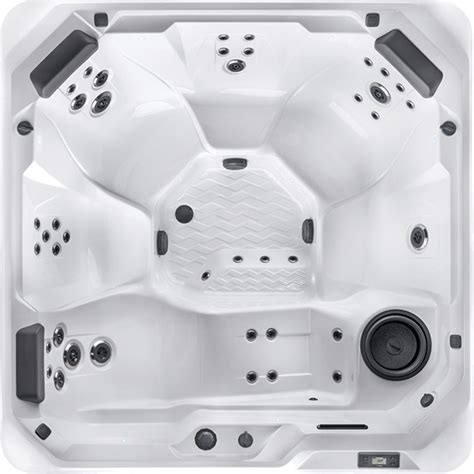 Relay® Olympic Hot Tub
