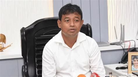 ‘ডিবির ভাতের হোটেল নিয়ে যা বললেন ডিবি প্রধান বগুড়া লাইভ