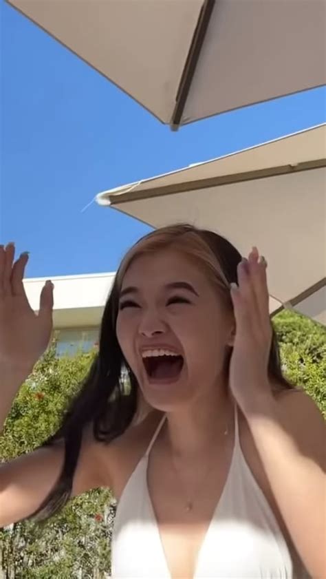 Kika Celebrating In A Bikini Rkikakimnsfw
