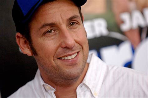 Vidéo Adam Sandler à New York Le 10 Juillet 2013 Purepeople