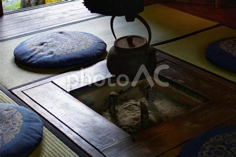 古き良き日本文化 囲炉裏 No 24620597写真素材なら写真AC無料フリーダウンロードOK