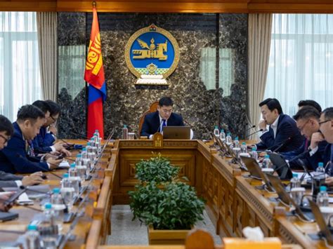 Тэтгэврийн даатгалын сангийн ачааллыг бууруулна Isee Mn