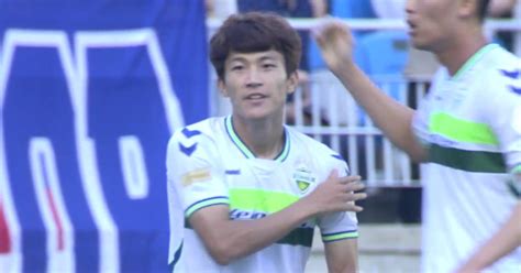 4일 만에 재격돌 전북·수원 0대0 무승부