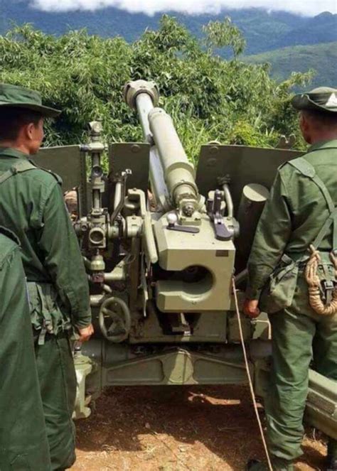 အုတ်တွင်းနှင့် ထန်းတပင် နယ်စပ်တွင် တိုက်ပွဲများ ဖြစ်ပွားနေပြီး စစ်တပ်က ရန်ကုန် မန္တလေး လမ်းဟောင