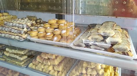 شیرینی فروشی گندمک در اهواز