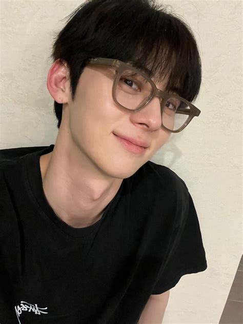 Min Hyun ️에 있는 Celeste님의 핀 한국 배우 남자 친구 사진 배우