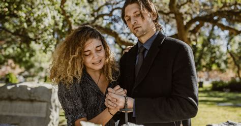 Hamileyken Mezarl A Gidilir Mi Annegram Com