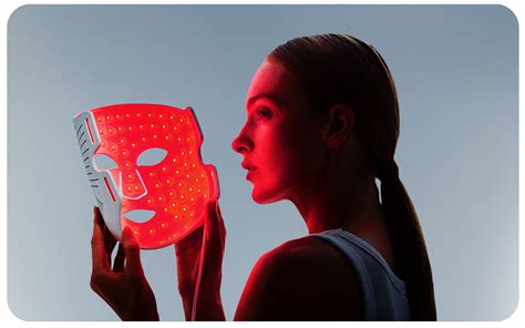 Is Red Led Light Therapy Bad For Your Eyes Eye Doctor Explains Currentbody