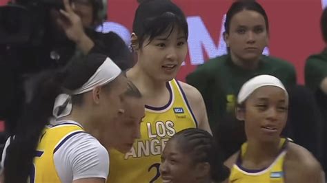 李月汝长两分稳稳命中！库里干妹妹0分 小宝或将被推上首发腾讯新闻