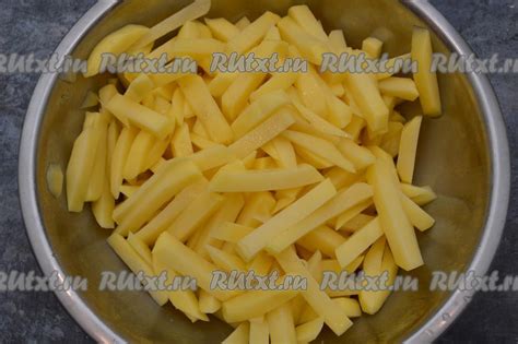 Фрикадельки с картошкой в сметанном соусе в духовке 11 фото в рецепте