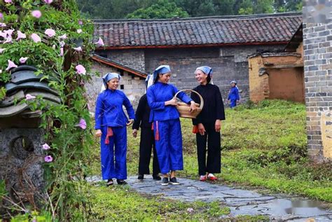 五一去哪玩横县的中国少数民族特色村寨了解一下 榃僧村