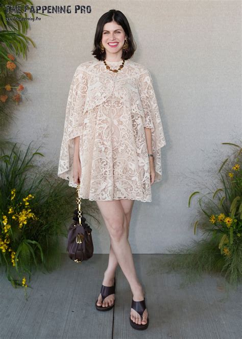 Alexandra Daddario Leggy Sexy Toes 5 Photos The Fappening