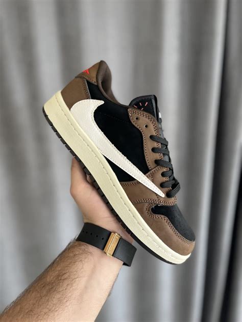 کتونی نایک ترویس سبحان روکوکو