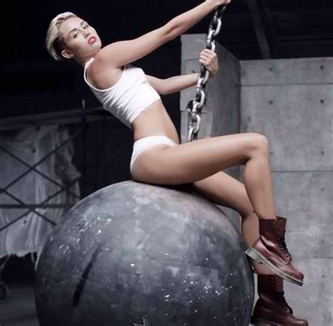 16 Miley Cyrus Wrecking Ball Memes Artofit