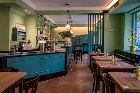 Queer Mit Bier Vom Stehausschank Das Wirtshaus Fesch Im Glockenbach Mit Vergn Gen M Nchen