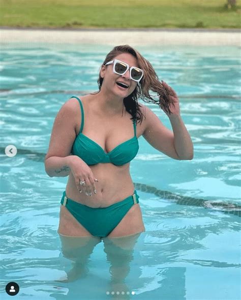 Urvashi Dholakia In Chumban