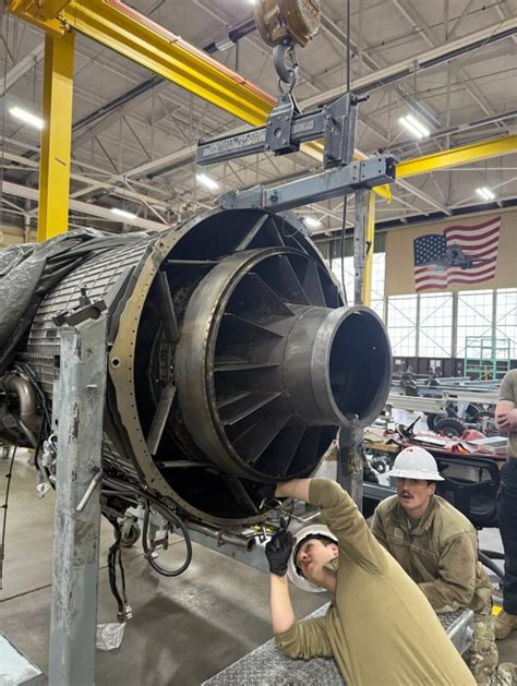 372nd Training Squadron Revolutionizes Air Force Maintenance Training