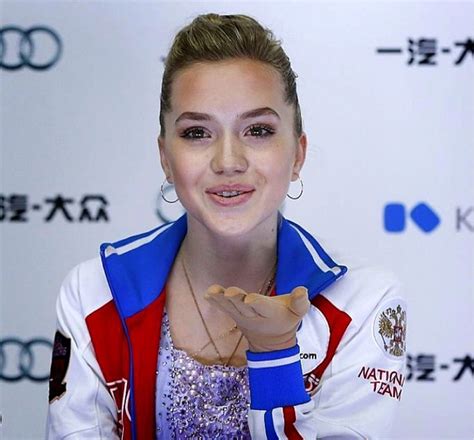Elena Igorevna Radionova エレーナ・ラジオノワ⛸ En 2024