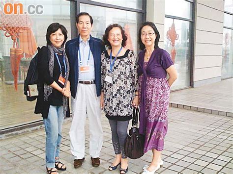 政情港政協遊世博成雙成對 東方日報