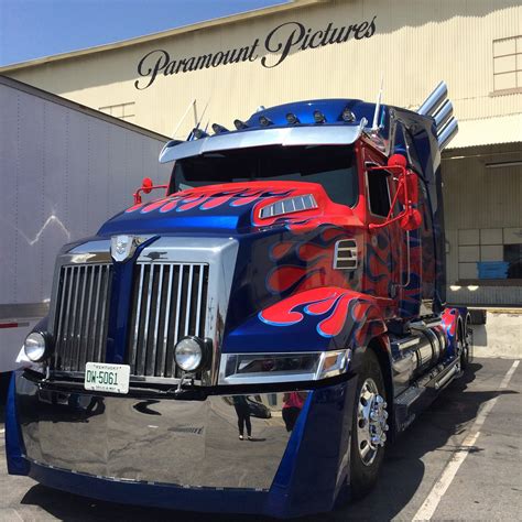Transformers Prime Optimus Prime Truck
