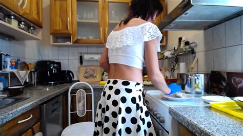 Kathy Rubs One Out In The Kitchen Eporner