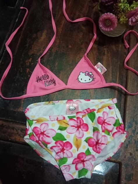 4 Hot Sexy Hello Catie Bikini Pics