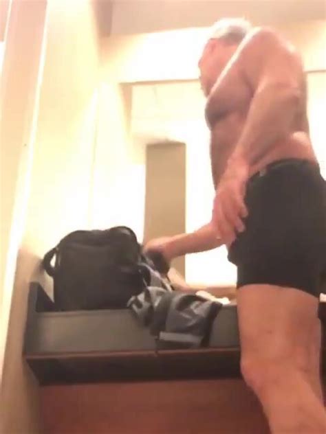 Muscle Dad Lockeroom