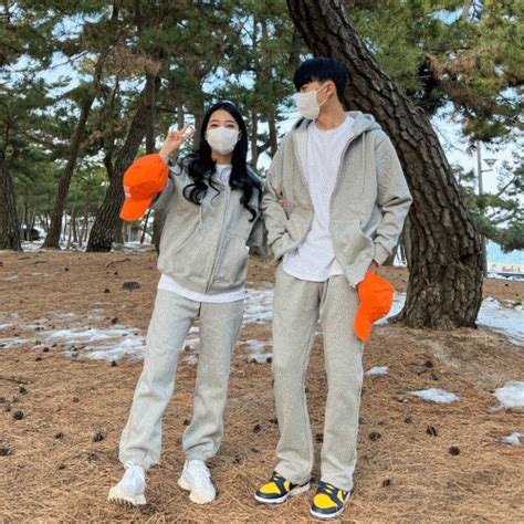 10컬러 5사이즈 겨울 기모 커플 트레이닝 복 세트 남자 츄리닝 후드 집업 조거 팬츠 셋업 캠핑룩 여행룩 키작녀 빅사이즈 운동복 커플 시밀러룩