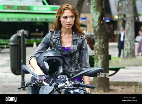Gal Gadot Fast Five Stock Photo Alamy