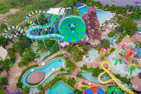 ฮอลิเดย์ อิน วานา นาวา หัวหิน ที่พักสุดครบครัน มาที่เดียวฟินทั้งห้องพักและสวนน้ำ