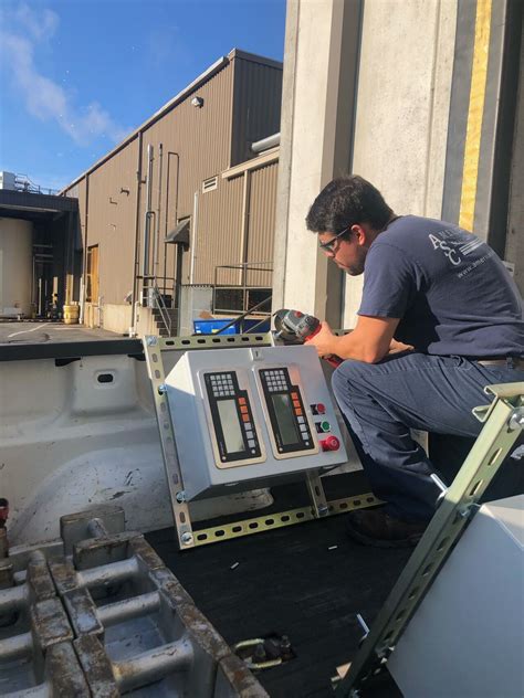 rinstrum s lua customization capability in a dual scale automated