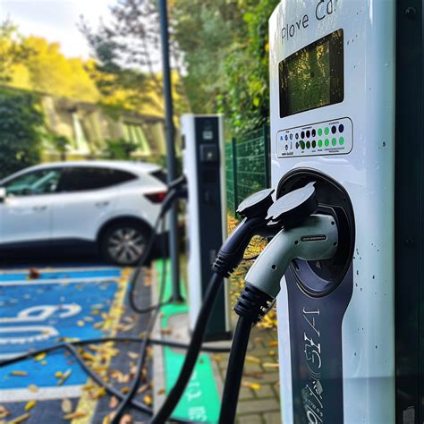 전기차 충전소 설치 지연 주유소 규제 연기 검토 밴쿠버 중앙일보 뉴스 밴쿠버 중앙일보