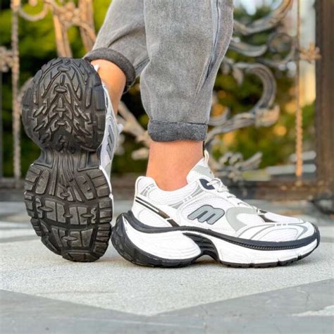 خرید کتانی مردانه بالنسیاگا سفید مدل 10 ایکس لارج کد 24958 قیمت ارزان