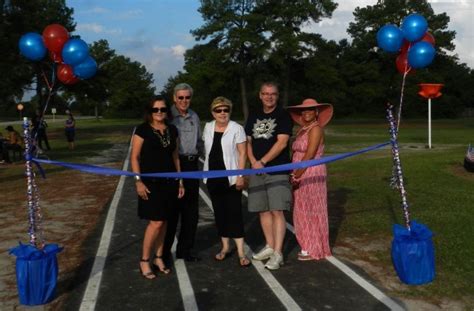 Eiland Elementary School Celebrates New Track Beautification Project
