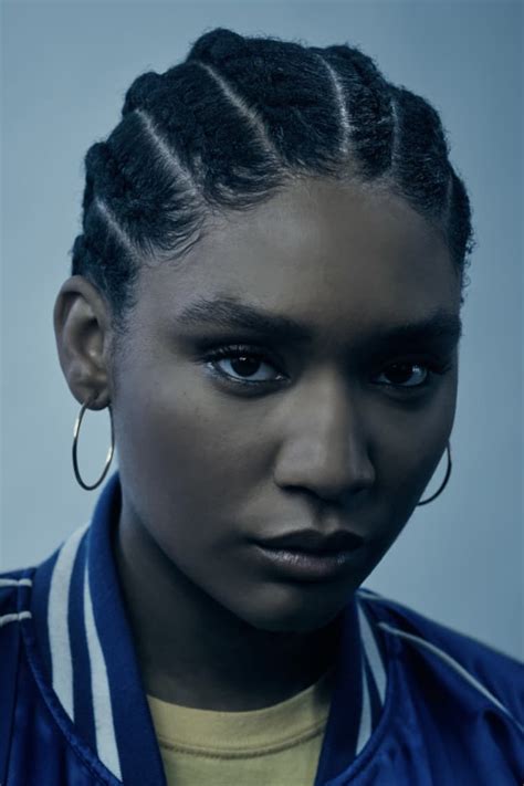 Jules Latimer About Entertainment Ie