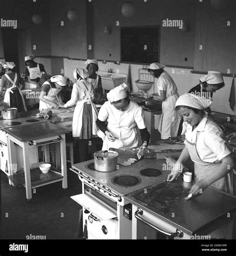 Oslo 19460425 School Kitchen At Smestad School Girls In Activity In