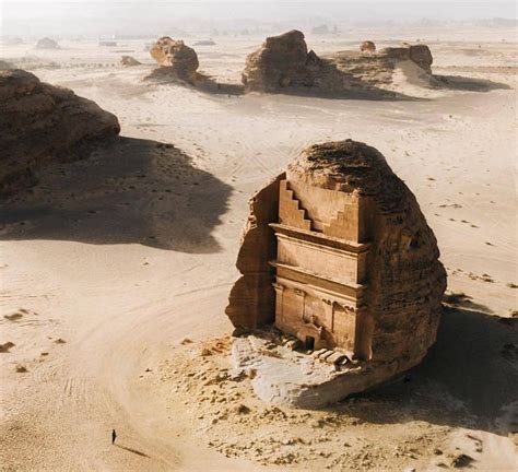 Kaum Thamud Yang Menempa Batu Indahnya Islam