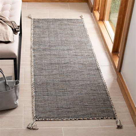 Safavieh Montauk 150 Beigeblack Solid Tonal 2ft 3in X 11ft 7in